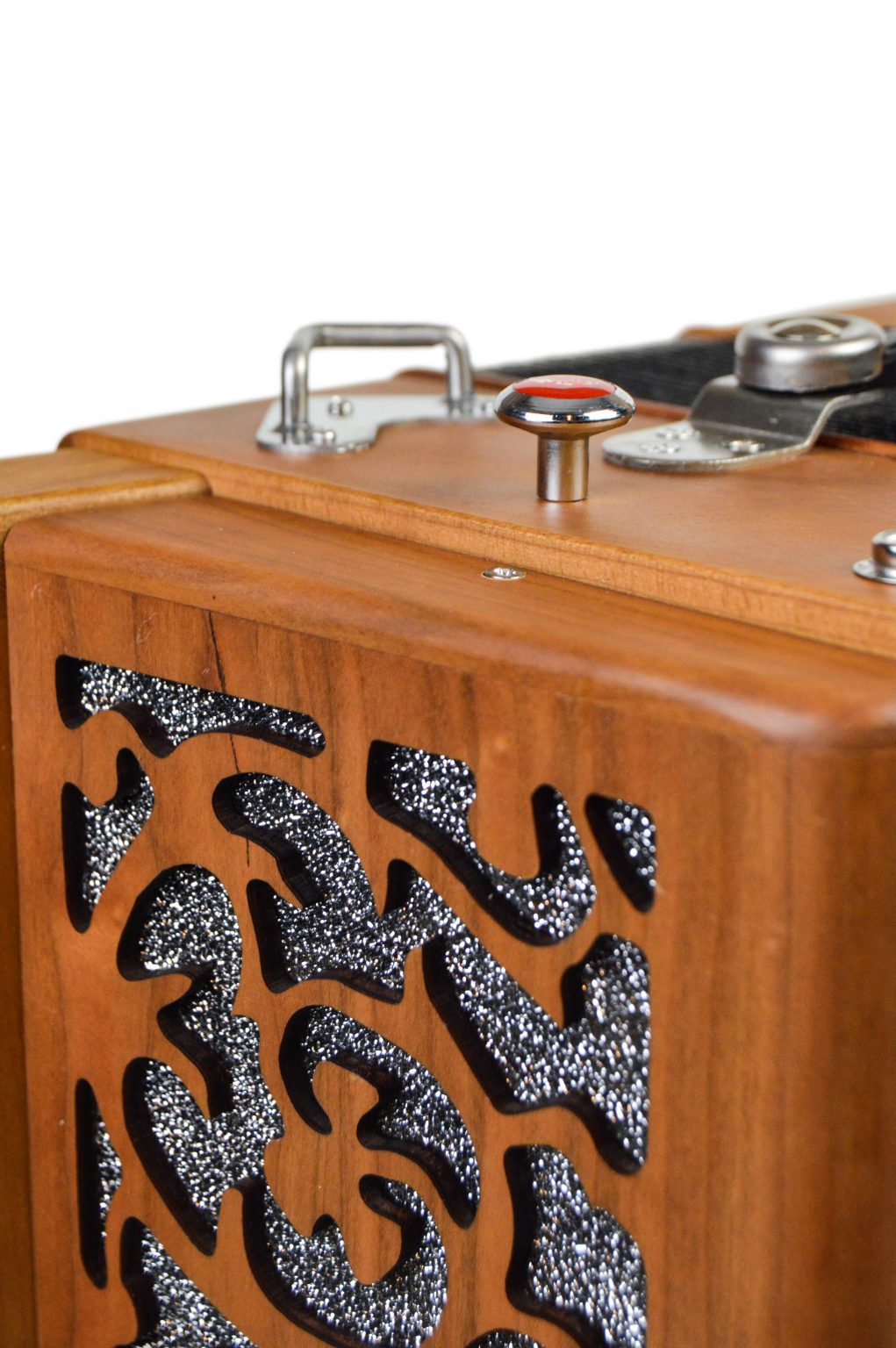 The Mechanics Of The Irish Button Accordion; Everything You Need To Know
