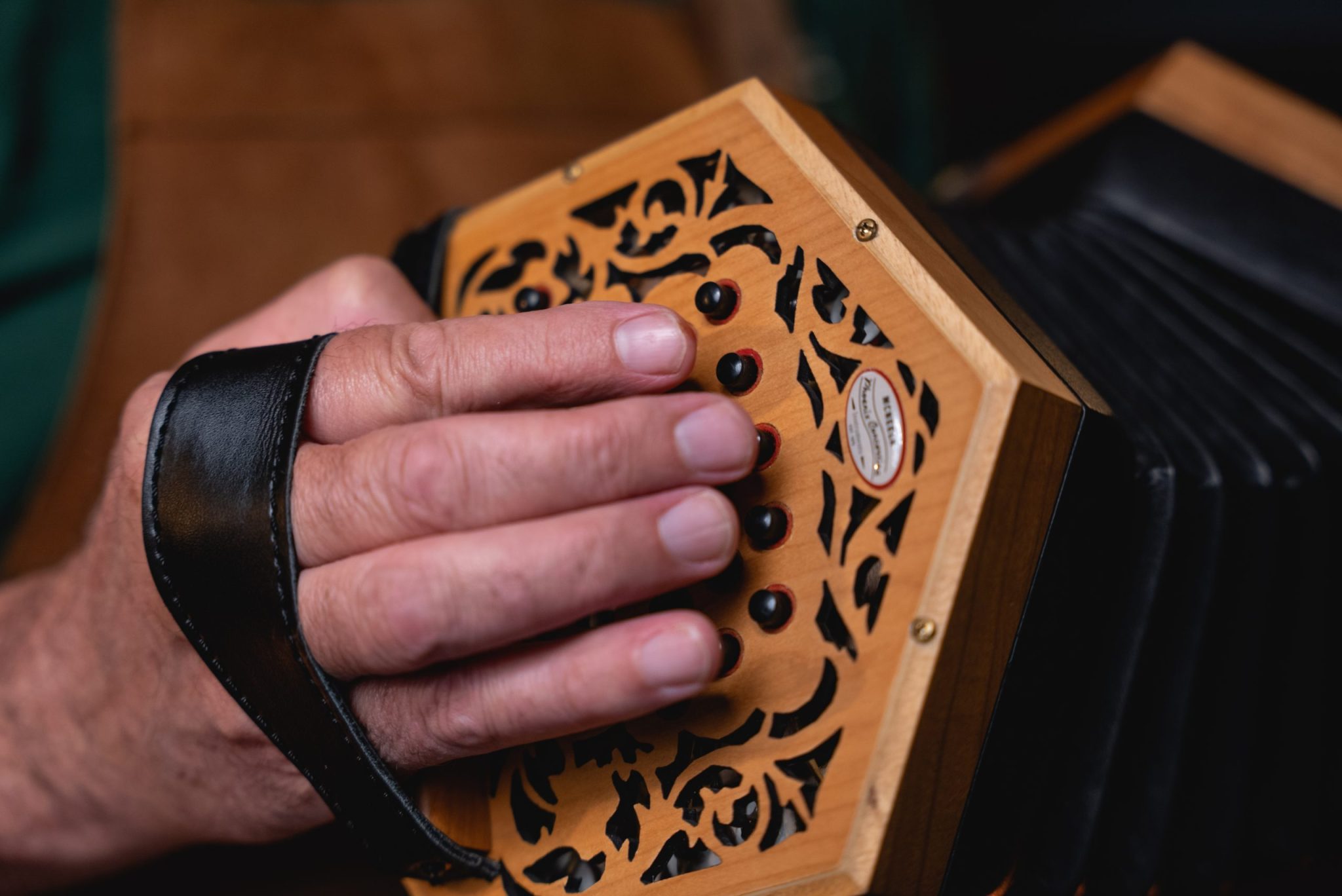 Learn to Play the Concertina in 5 Easy Steps